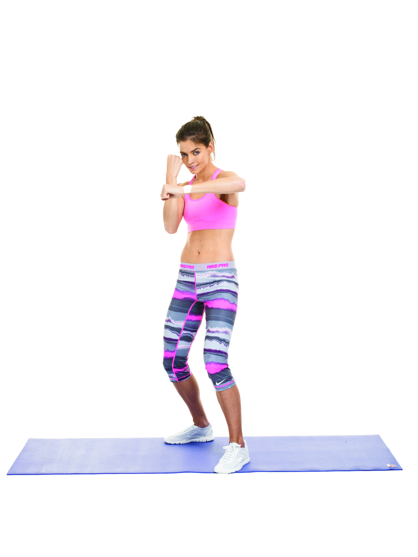 Shadow boxing workout: fat-burning cardio circuit - Women's Fitness