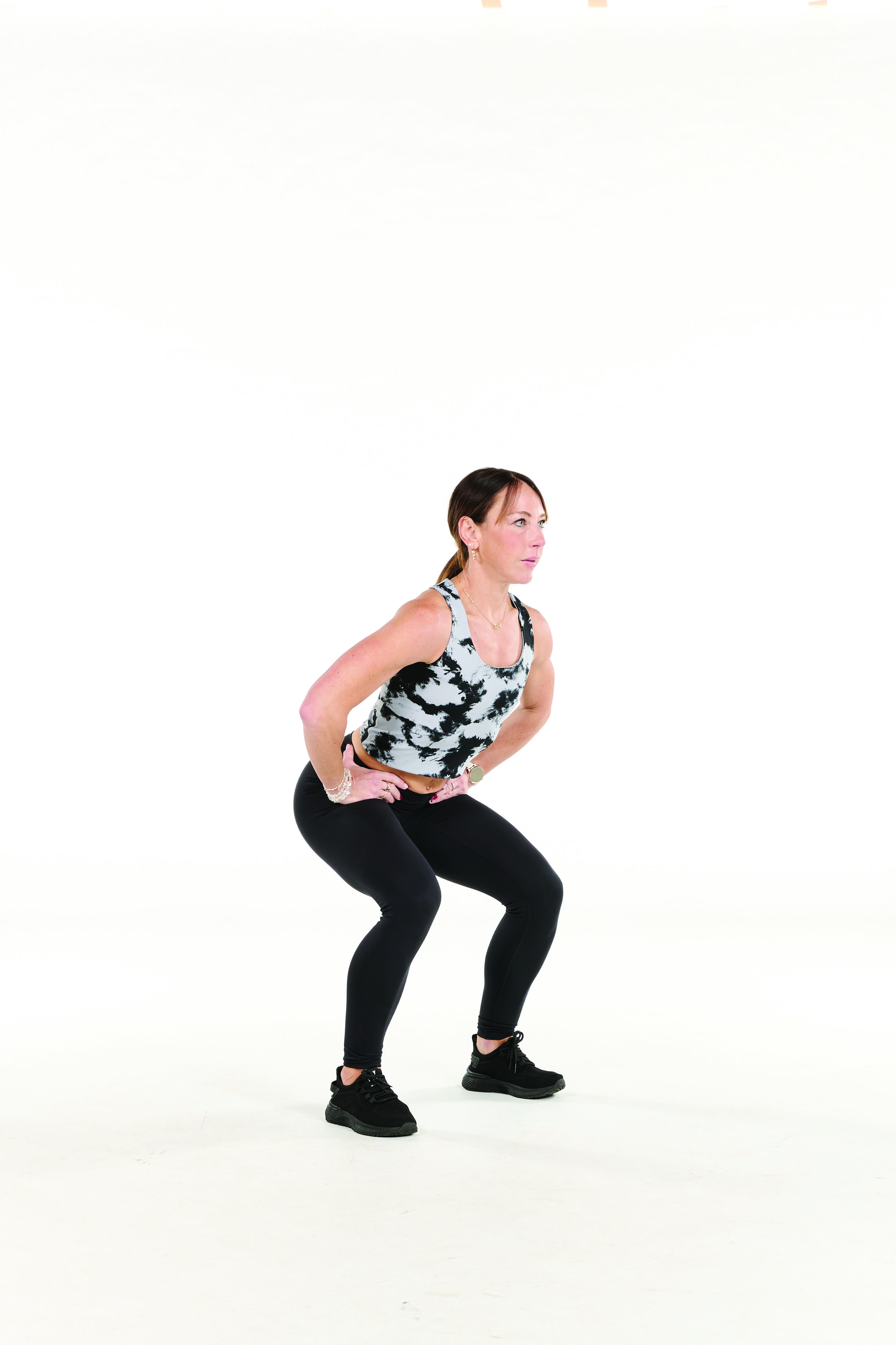 Try this squat exercise for women - Women's Fitness